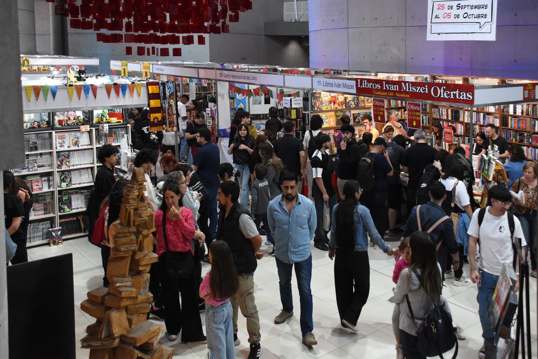 Continúa la Feria del libro 2025 en el Espacio Cultural Julio Le Parc ...