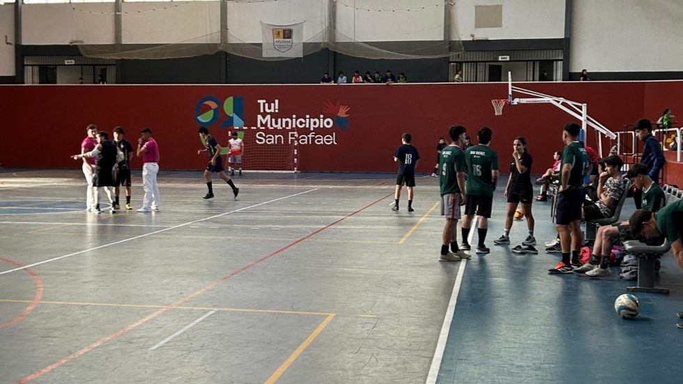 Semana Universitaria: Más de 700 alumnos en 7 disciplinas - Piramide ...